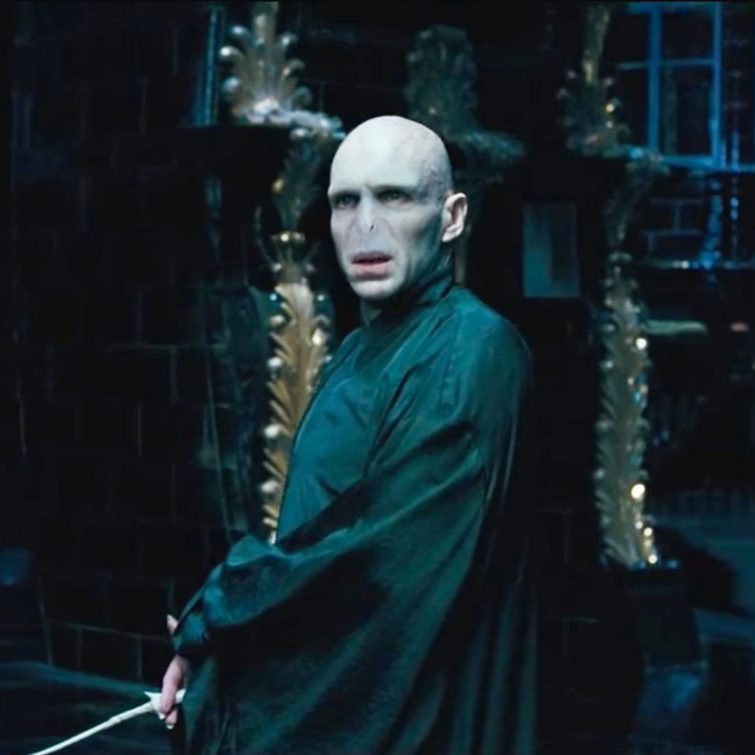 Bone Wand: A Guide to the Dark Magic of Wandlore